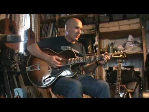Andrew Bazeley playing a1949 Gibson L4C - Chauffeur Blues.mpg - YouTube