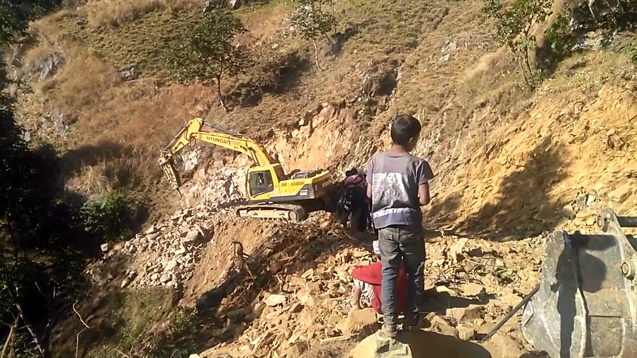 Earth Removal at Mauribhir - YouTube