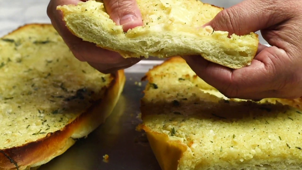 Easy Garlic Bread - YouTube
