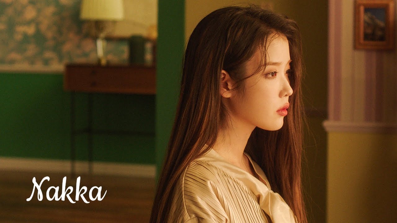 Akmu ft. IU - Nakka (retro ver. remix) - YouTube