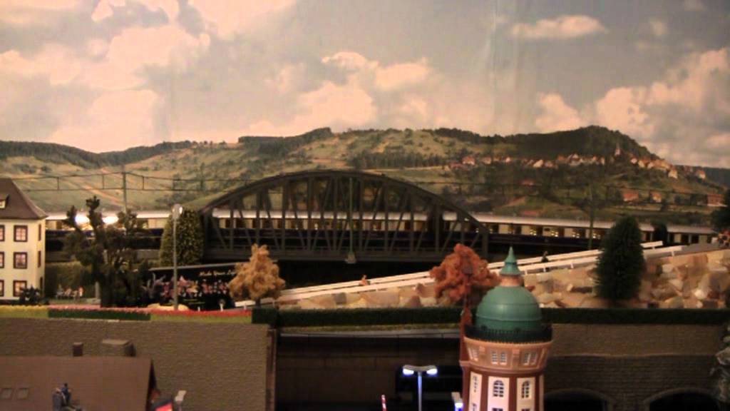 Marklin BR18 37183 + Marklin set Rheingold 4228.mpg - YouTube