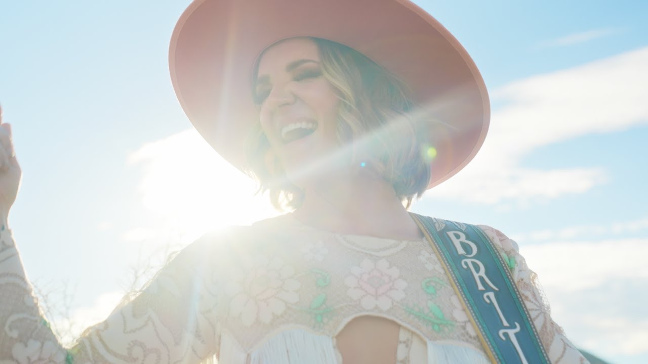 Britnee Kellogg - Retail Therapy - Official Visualizer - YouTube Music