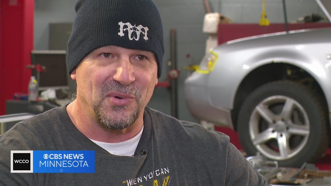 Celeb mentor Billy Lane helps Minneapolis go-kart team - YouTube