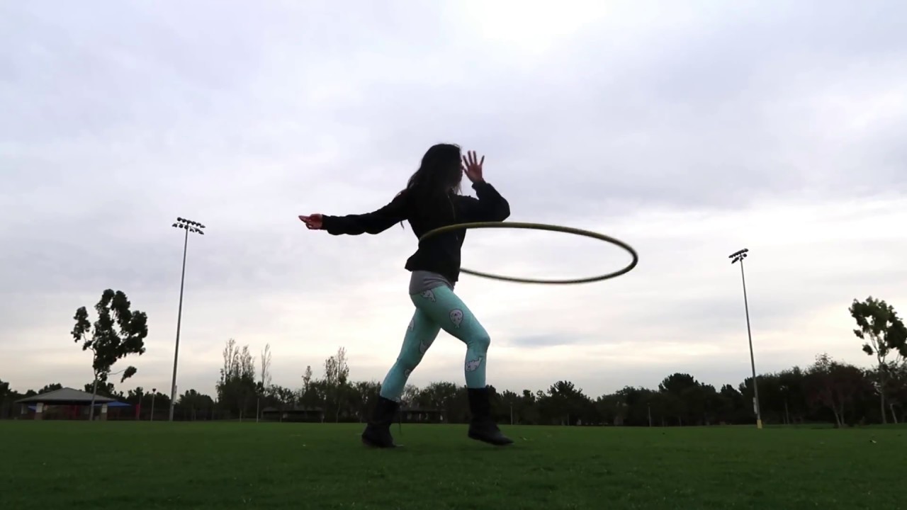 Beginning Hoop Basics - Practice with Zaylaa - YouTube