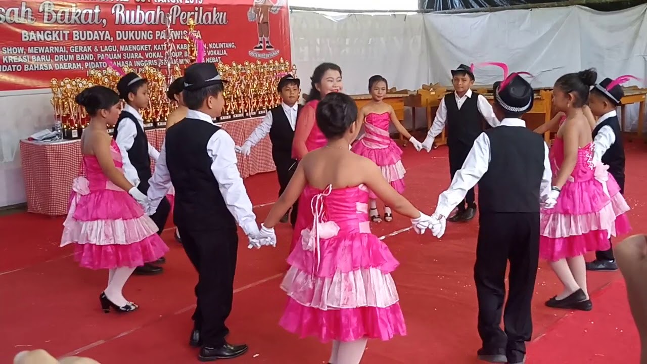 Tarian Katrili SD Negeri 1 Pineleng Kec. Pineleng. - YouTube