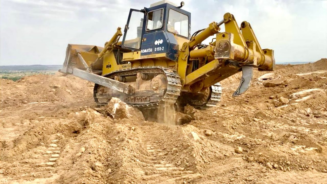 The Most Good Work Done By The Dozer-Komatsu D155-2 Working In Hard ...