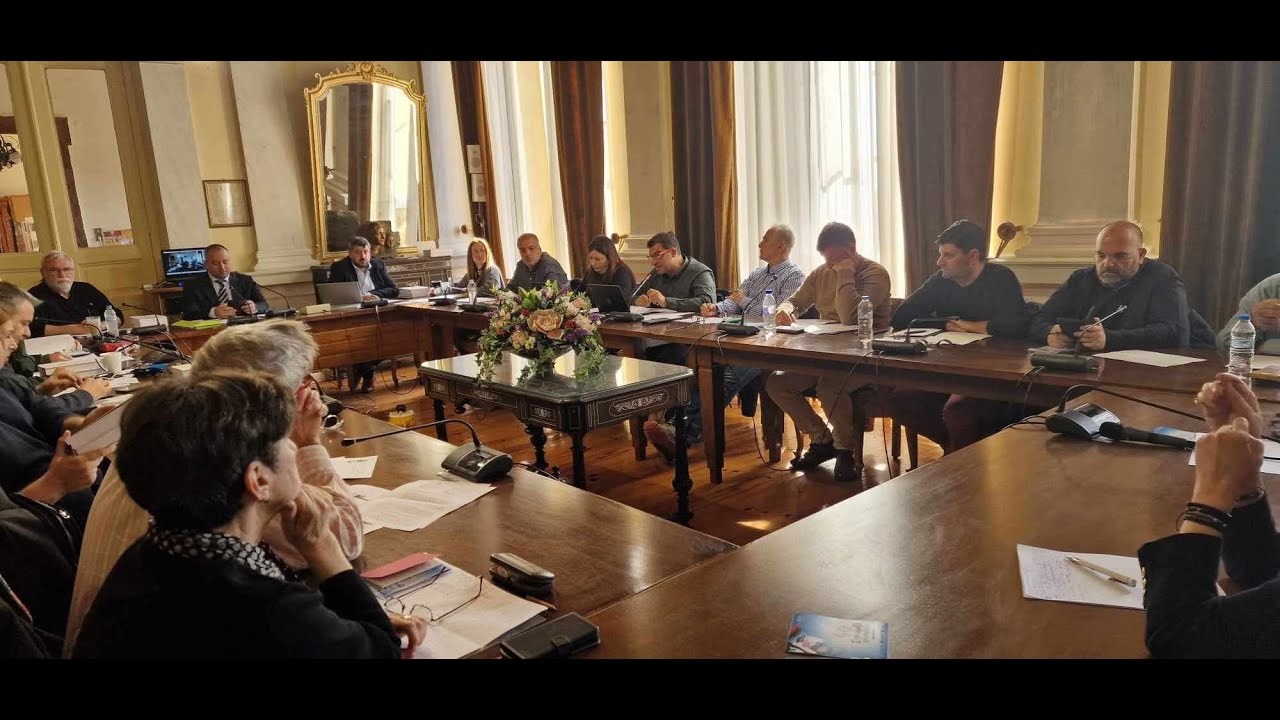 ΣΥΝΕΔΡΙΑΣΗ ΔΗΜΟΤΙΚΟΥ ΣΥΜΒΟΥΛΙΟΥ ΣΥΡΟΥ ΕΡΜΟΥΠΟΛΗΣ, ΣΥΖΗΤΗΣΗ ΓΙΑ ΤΟ ...