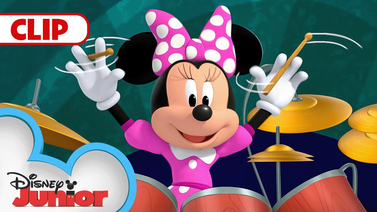 Minnie & Donald Play Music! 🥁🎶| Mickey Mouse Funhouse | @disneyjr - YouTube