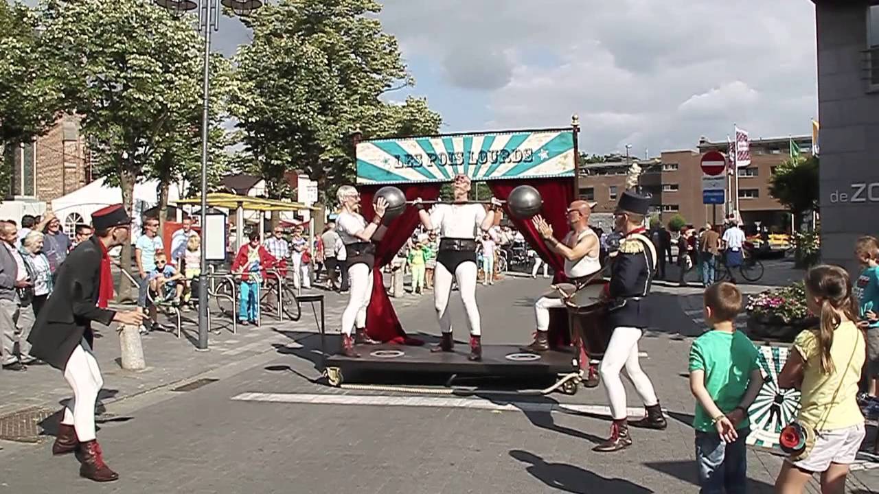 Cie de Vleesklak- Les pois lourds - YouTube