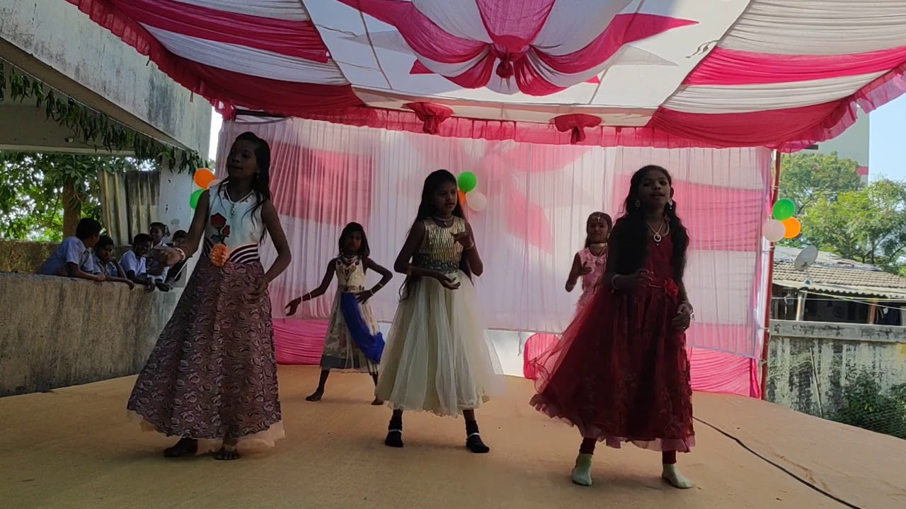 12 Ek Mari Dhingli - Dance - YouTube