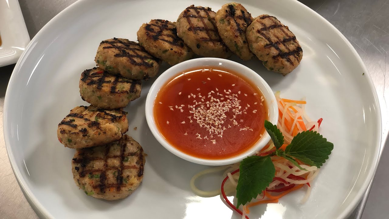 Best spring roll, Chicken wings - YouTube