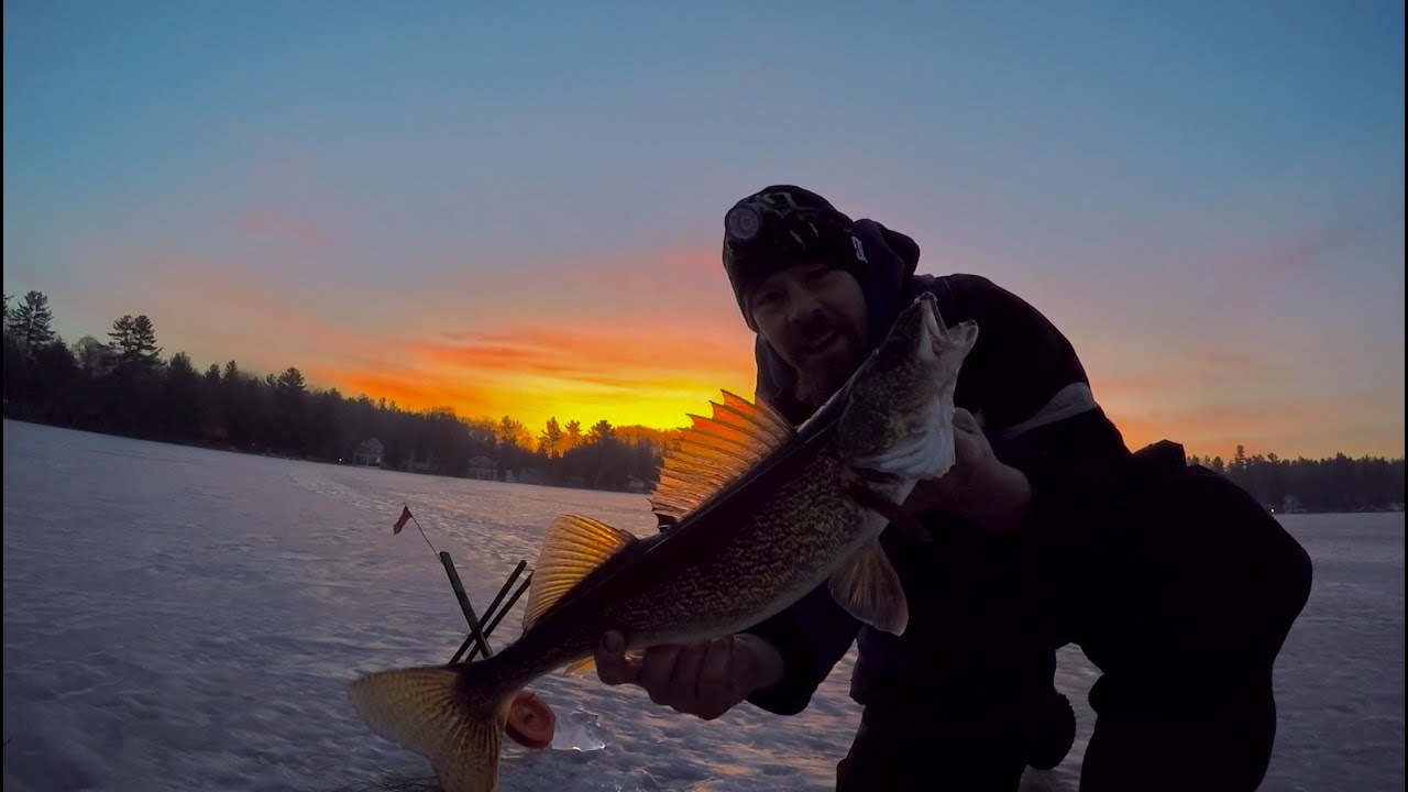 Christmas Eve Walleye Bite...Holiday Viewer Appreciation Vid - YouTube