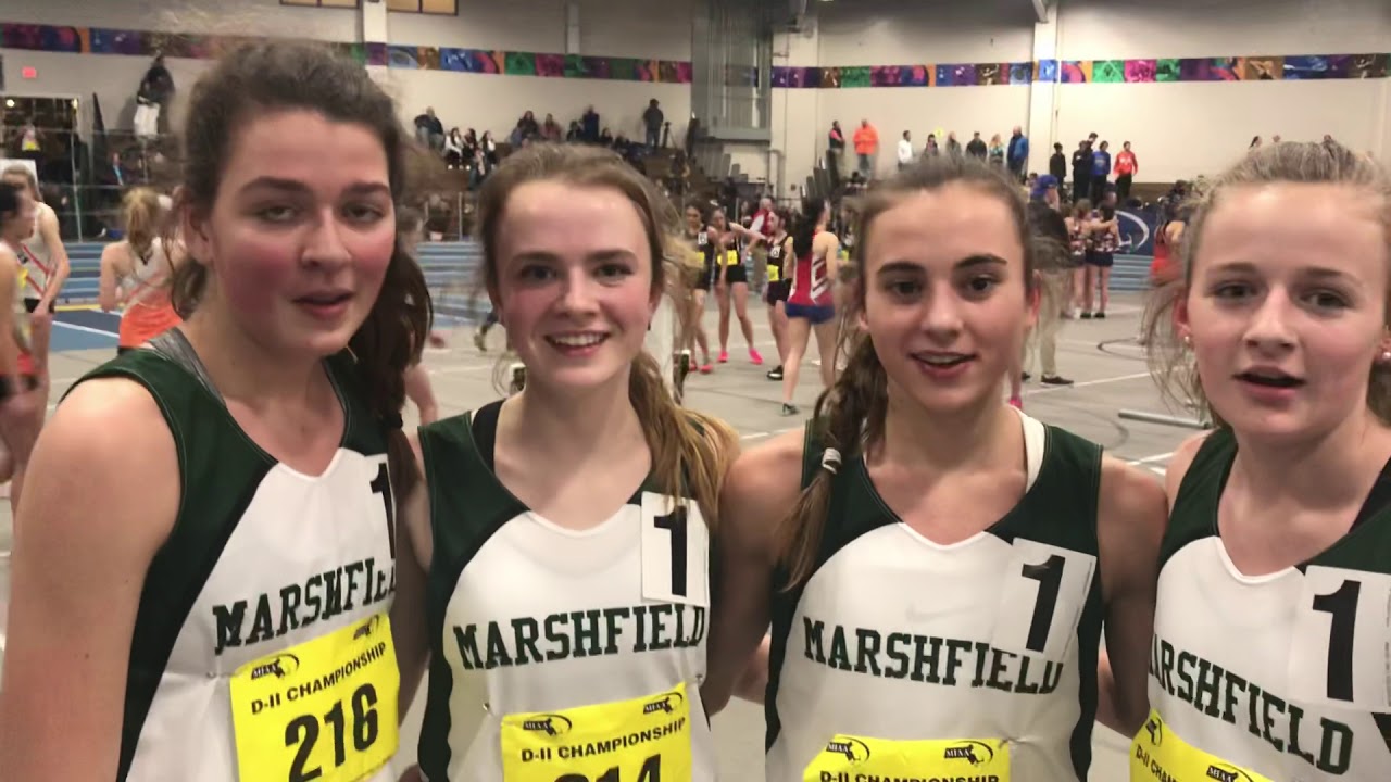 Marshfield Lady Rams break the 2020 Div 2 4x800 record - YouTube