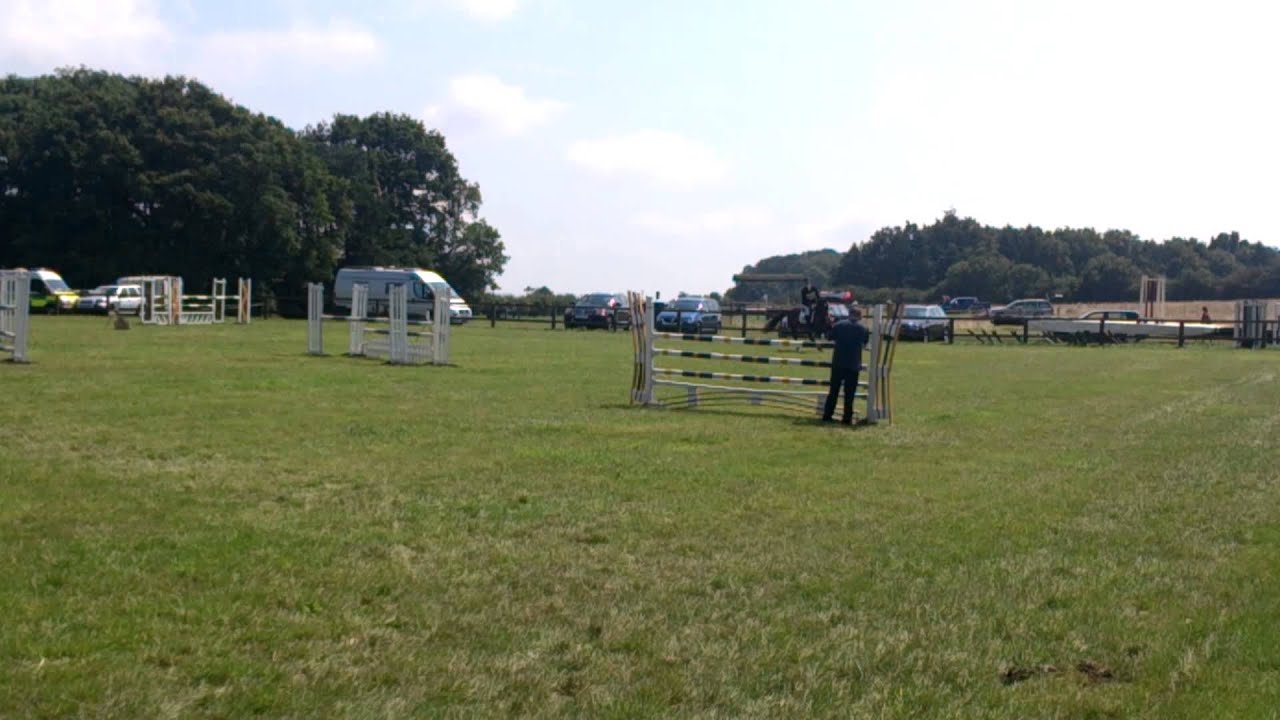 Holly Show Jumping Gt Witchingham - YouTube