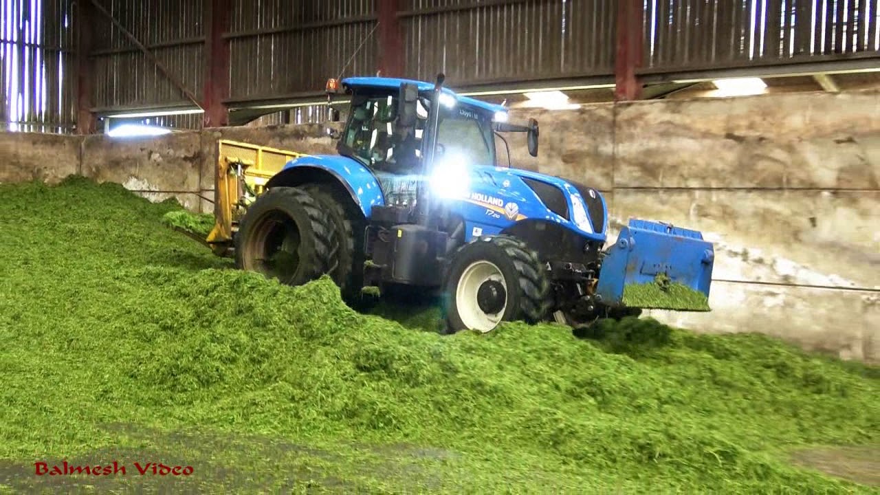 Silage '19 - Pitwork with NEW New Holland T7.210 and Cab View. - YouTube
