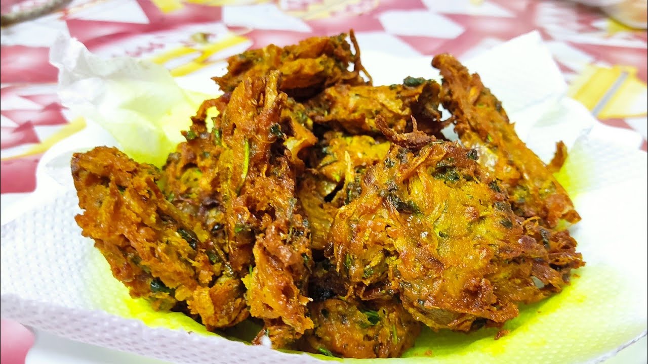 Pyaz ke pakore | Piyazu recipe| - YouTube