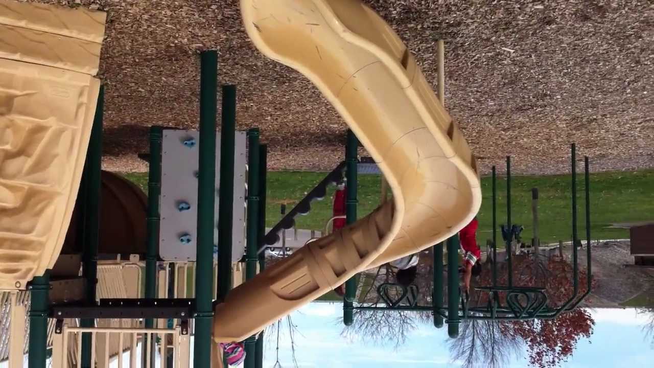 Yaashini's Play @ ALUM CREEK BELOW DAM - YouTube