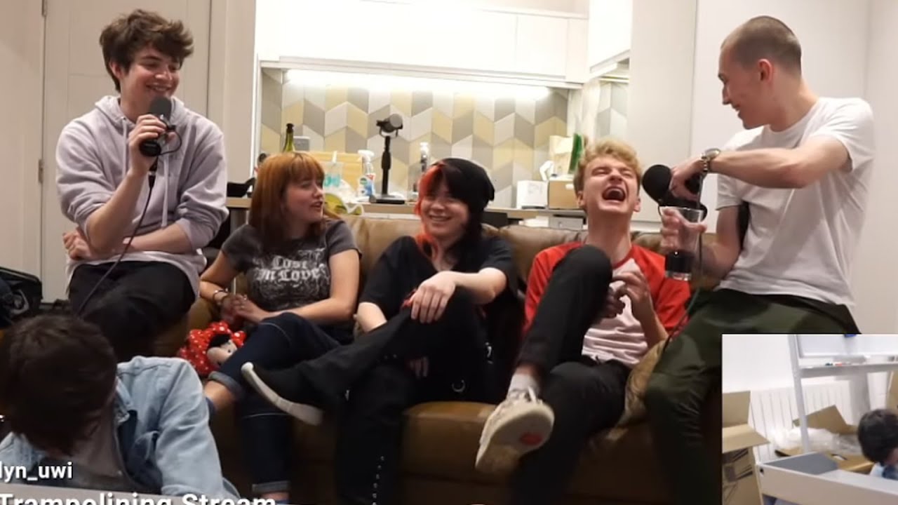 Tubbo, Tommy, & Jack Build Tubbo's New Setup! - YouTube