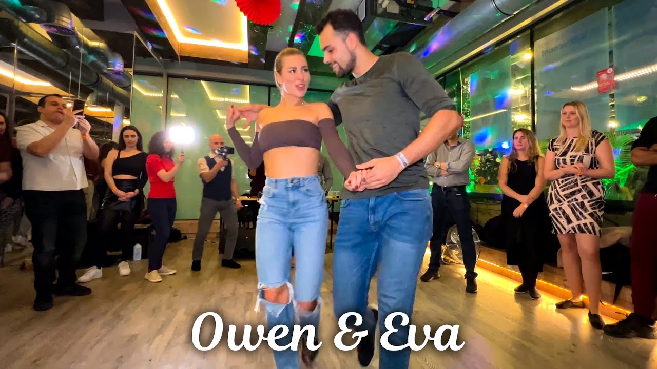 Bachata demo dance by Owen & Eva at Bachata Kiss💋 in London. - YouTube