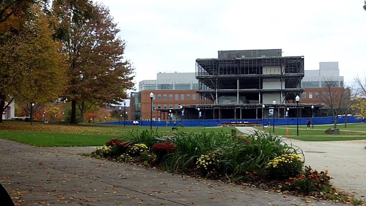 Why I Chose Southern Connecticut State University - YouTube