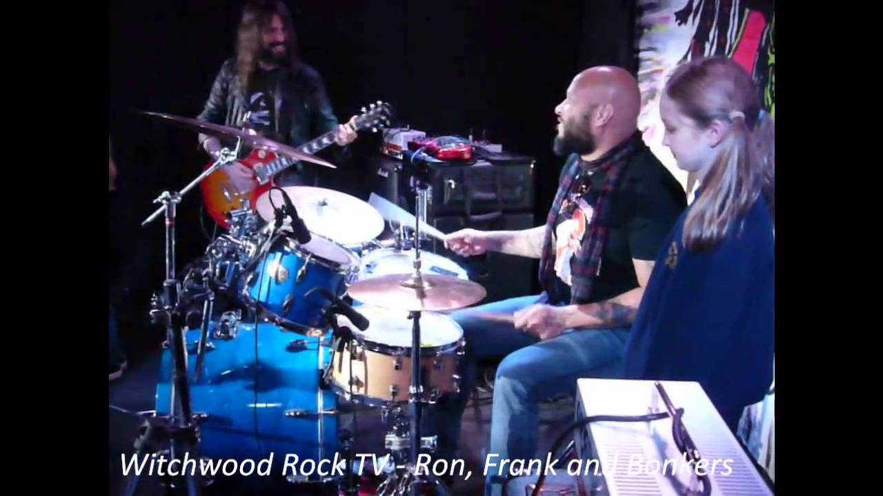 Ron Thal & Frank Ferrer jam with Bonkers - YouTube