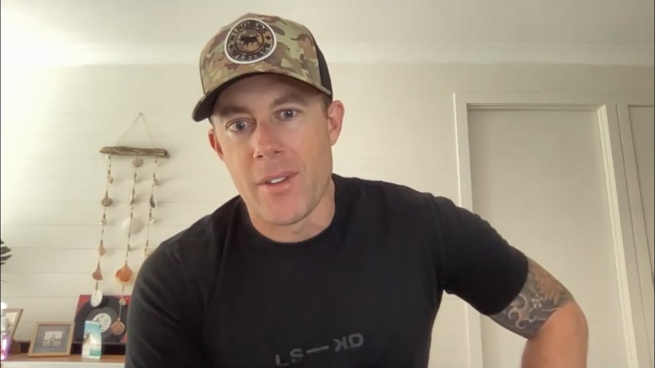 CASEY BARNES' NEW ALBUM 'LIGHT IT UP' HAS ARRIVED