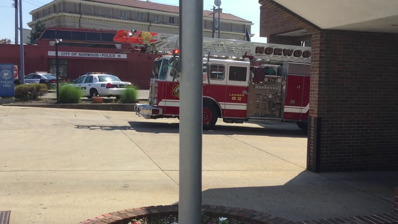 Ladder 82 medic 82 and medic 282 responding with all units - YouTube