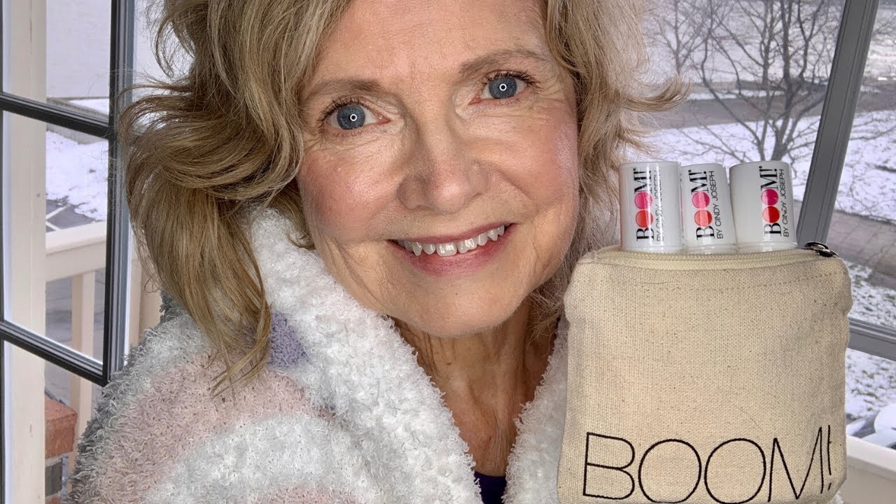 How to Create Boom Day and Night Looks with Sandy - YouTube