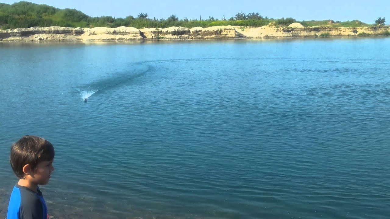 Deep blue one 4000kv brushless 2s and magic vee 2s - YouTube