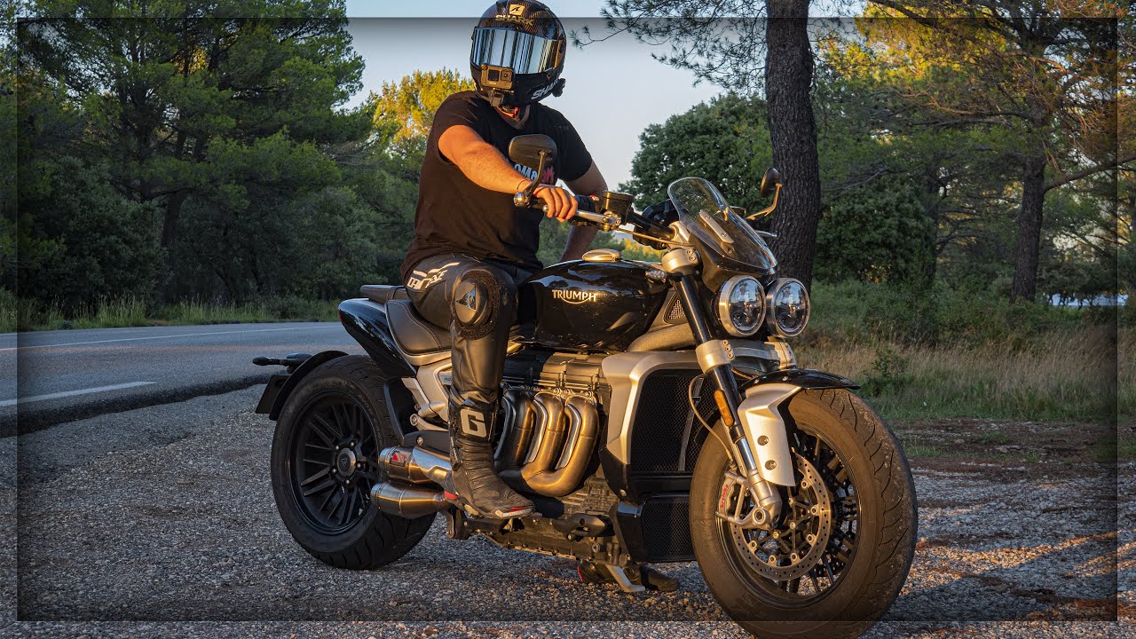 CETTE MOTO NOUS A SATELLISÉ 🚀 | 2500 ROCKET III R - YouTube