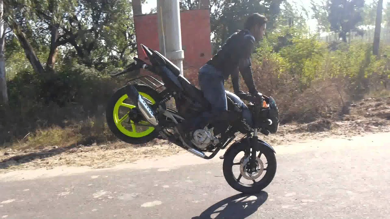 hoshiarpur bike stunt rolling stoppy - YouTube