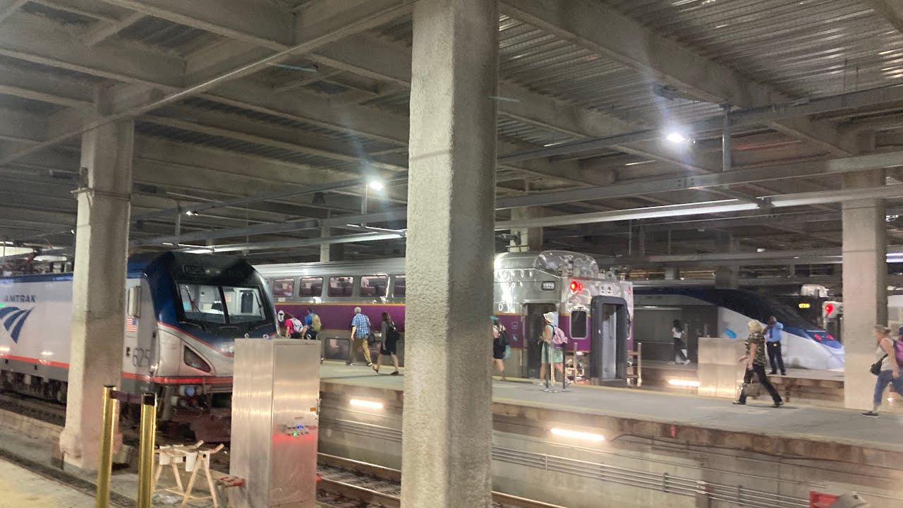 MBTA Railfanning: A Day in Boston + Wrapped Red Line Cars! - YouTube