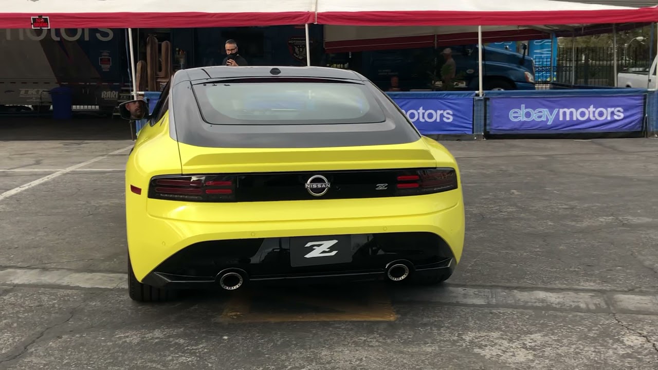 2023 Nissan (400) Z Prototype Rear Moving Shot at SEMA 2021 (Rear ...