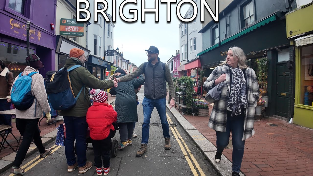 Brighton Walk - Station to Sea - YouTube