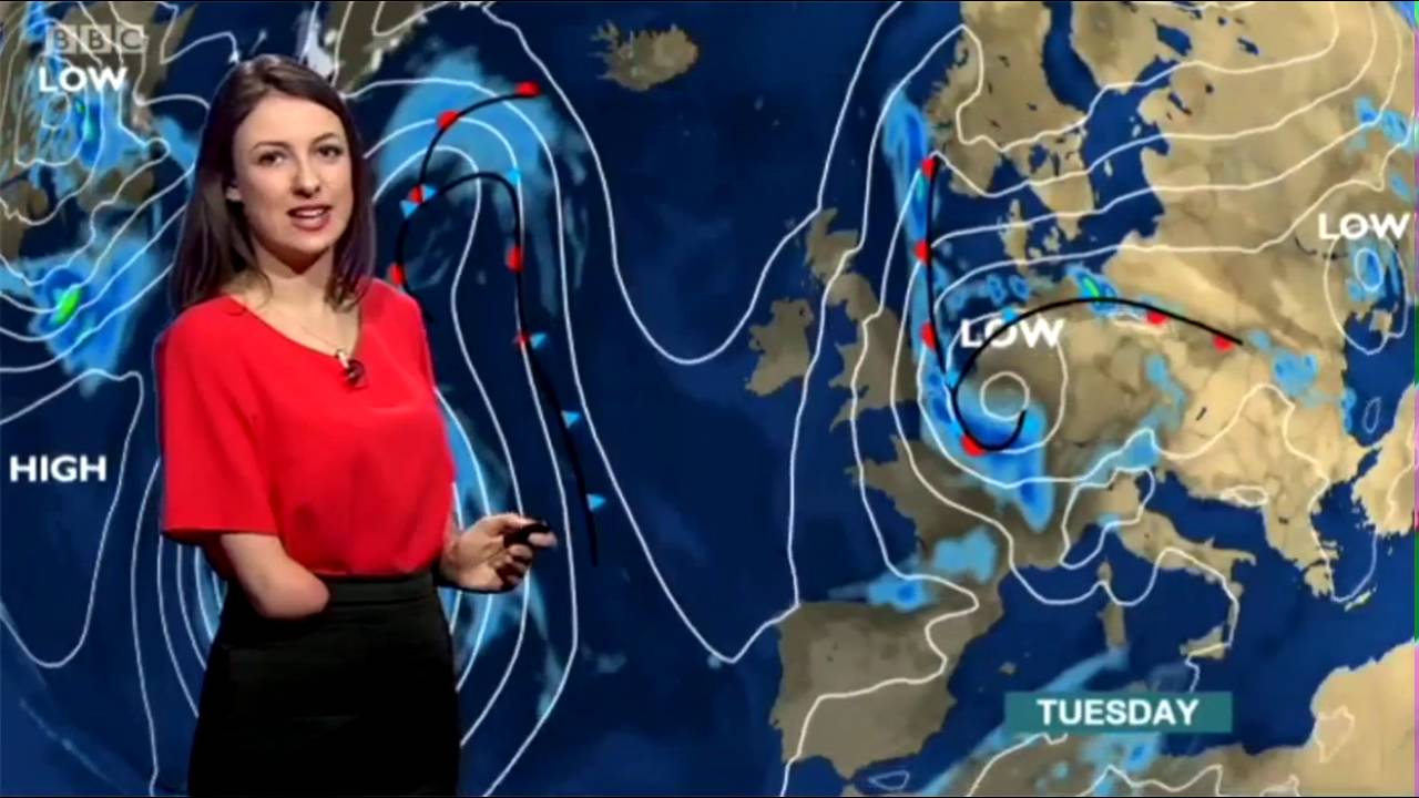 O πρώτος άνθρωπος με εμφανή αναπηρία που παρουσίασε δελτίο καιρού στο BBC