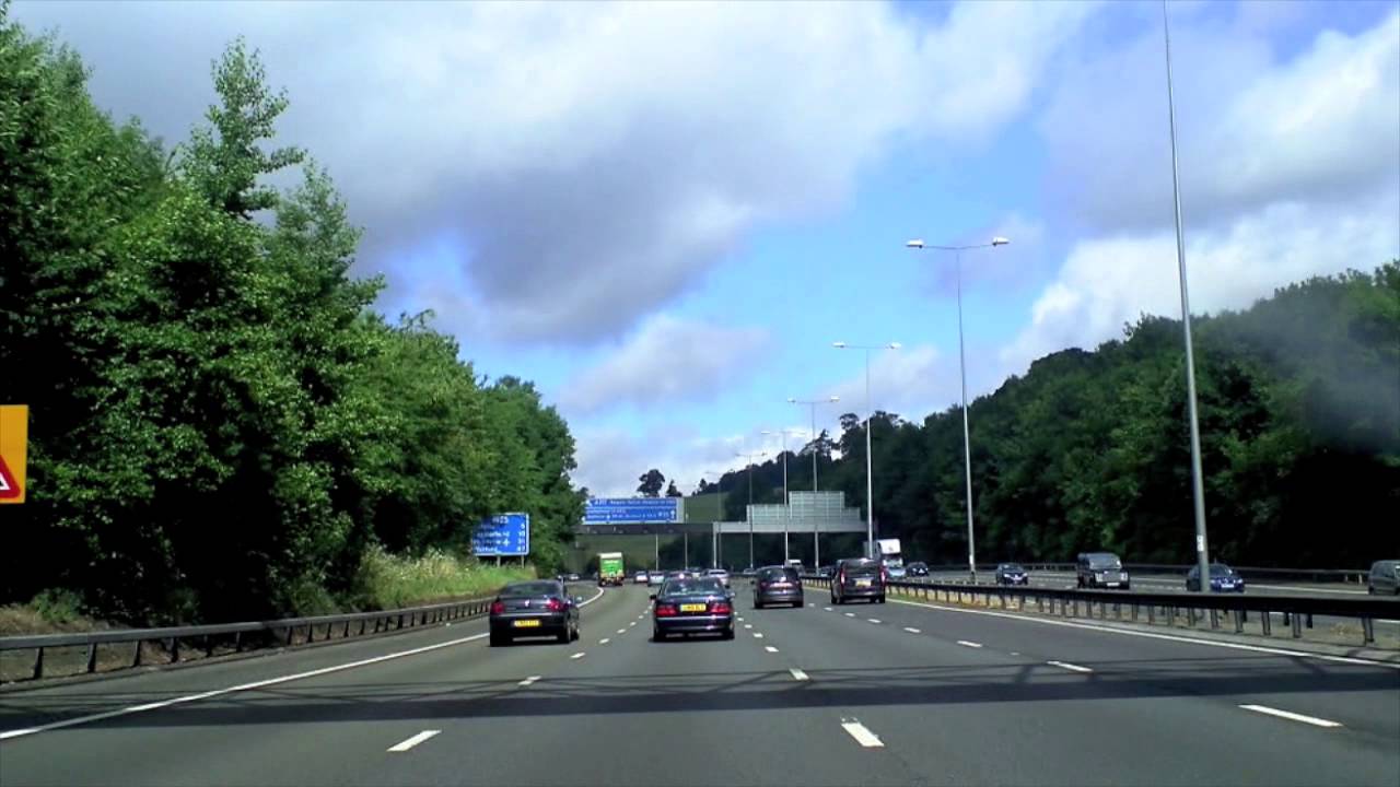 Joining the M25 from the M23, England - YouTube