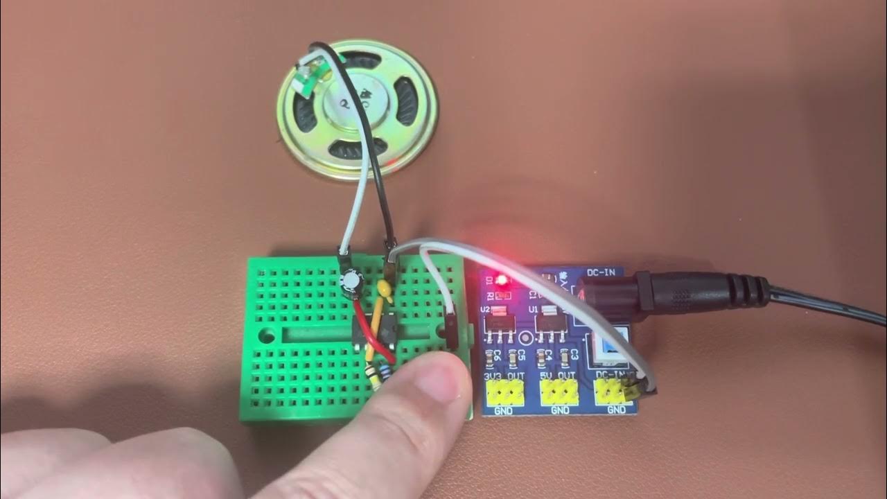 Simple CW Oscillator with 555 IC - YouTube