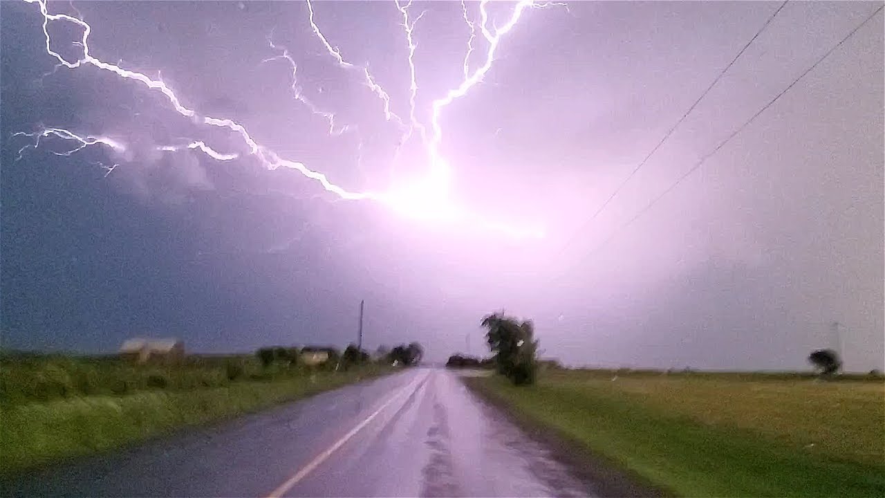 Fast Moving Cold Front Sparks Line of Storms North of Barrie, ON - 06 ...