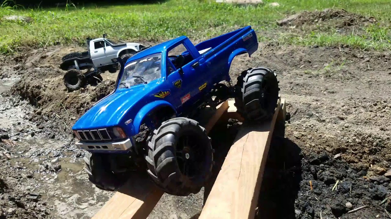 Small scale crawler course in my backyard with 2 wpls - YouTube