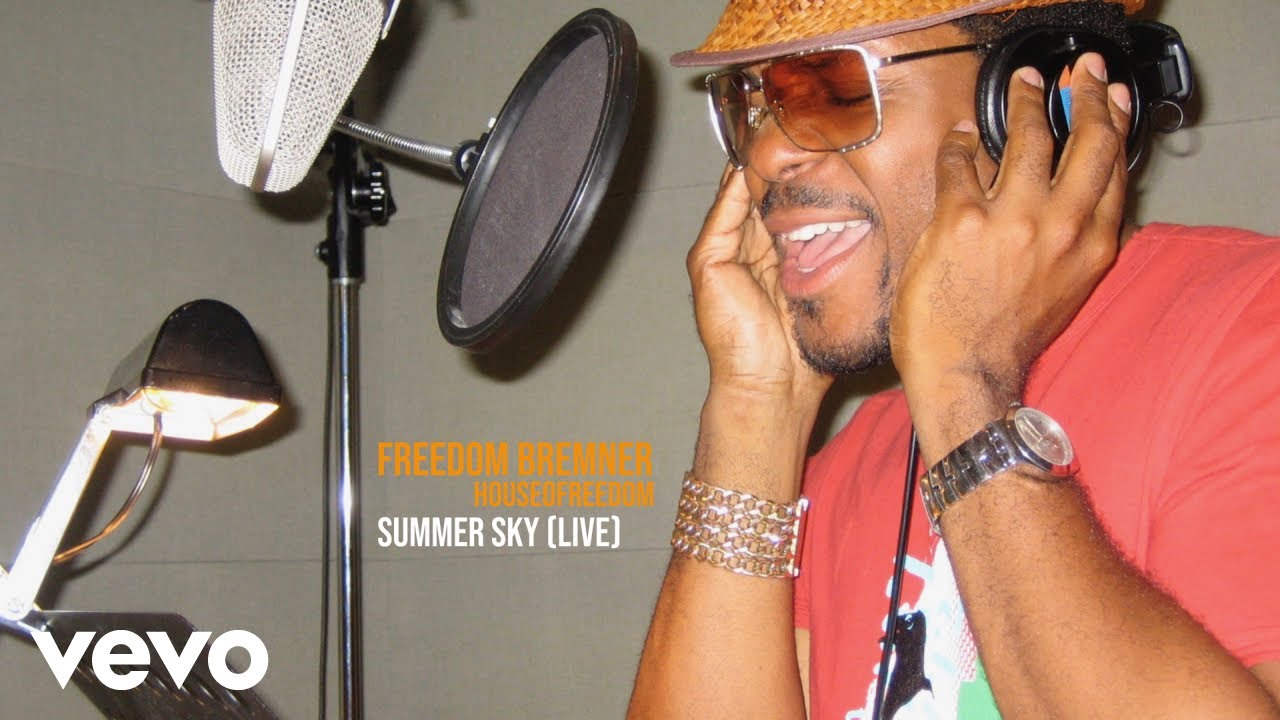 Freedom Bremner - Summer Sky (Live) - YouTube