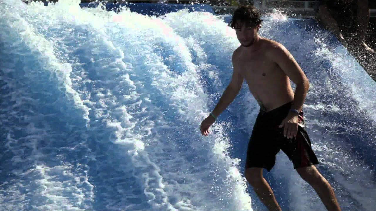 FlowBarrel Ten Wave House Mallorca - YouTube