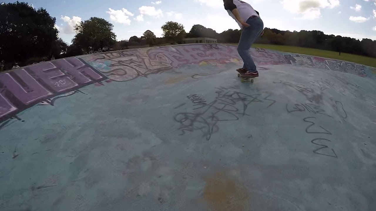 Slades Farm - YouTube