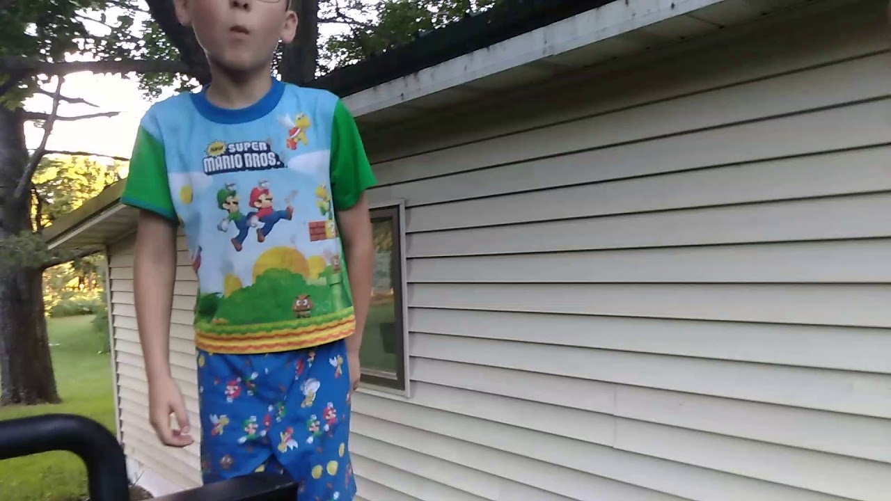 MRE Review: Overfilling a FRH (Flameless Ration Heater) - YouTube