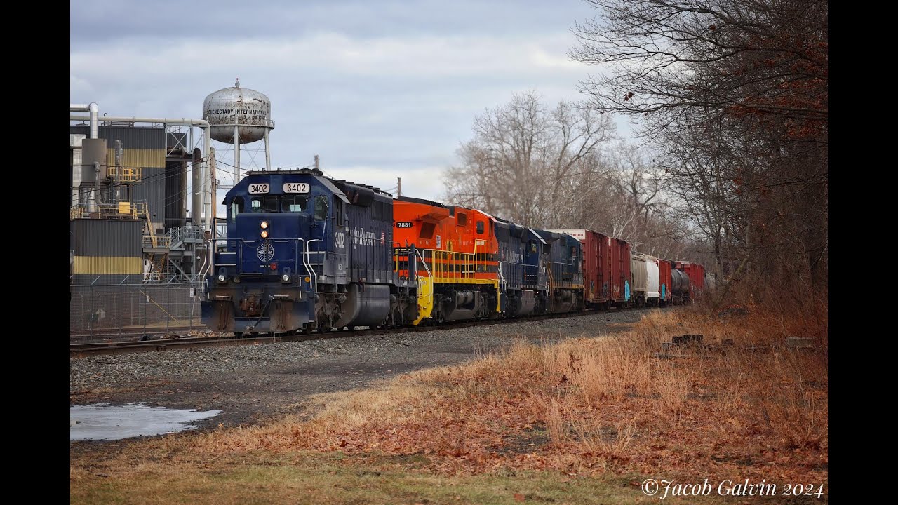Pan Am SD40-2s on Berkshire & Eastern's Rotterdam Branch | 12/19/2024 ...