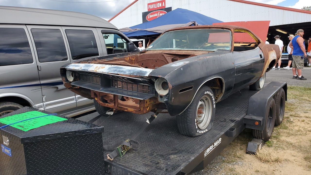 Chrysler Nationals Carlisle PA pt.9 70 rusty cuda - YouTube
