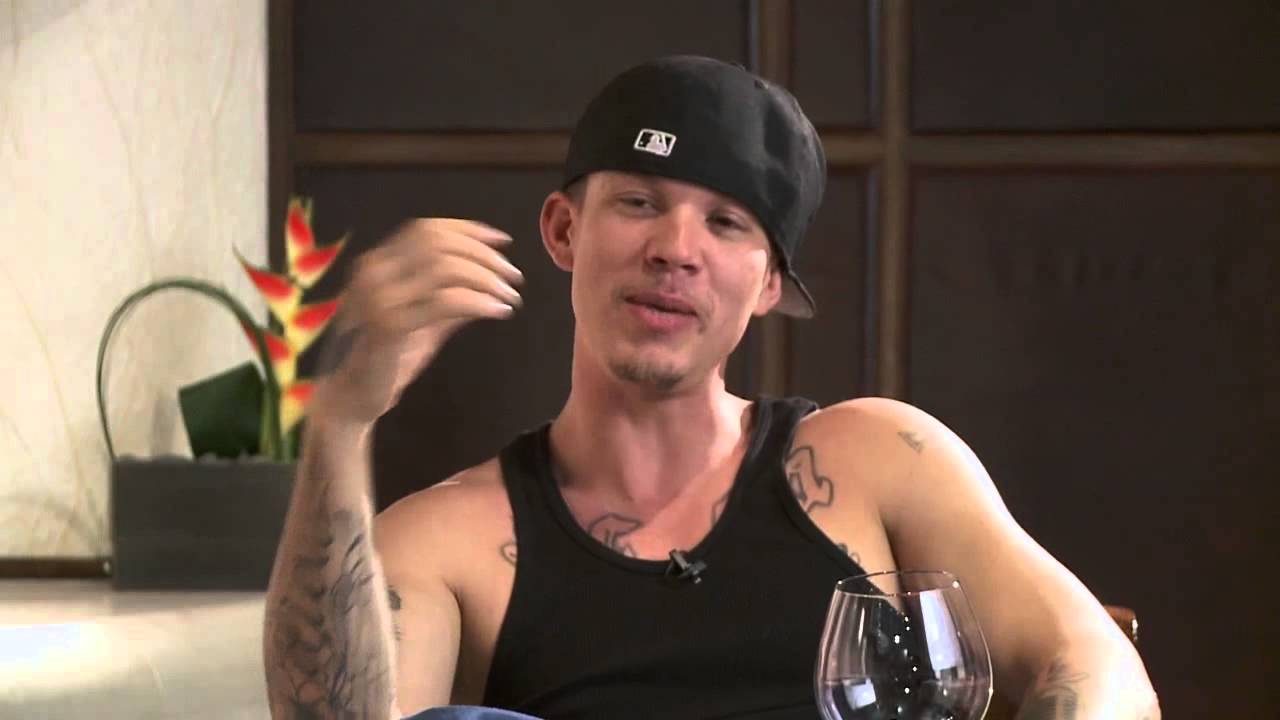 Hilarious Chris Rene Interview - YouTube