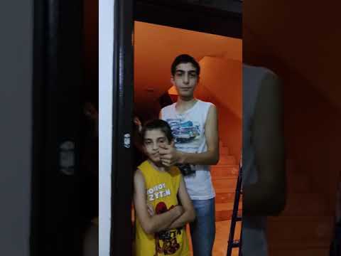 Ne kardeşini seven çocuk komik