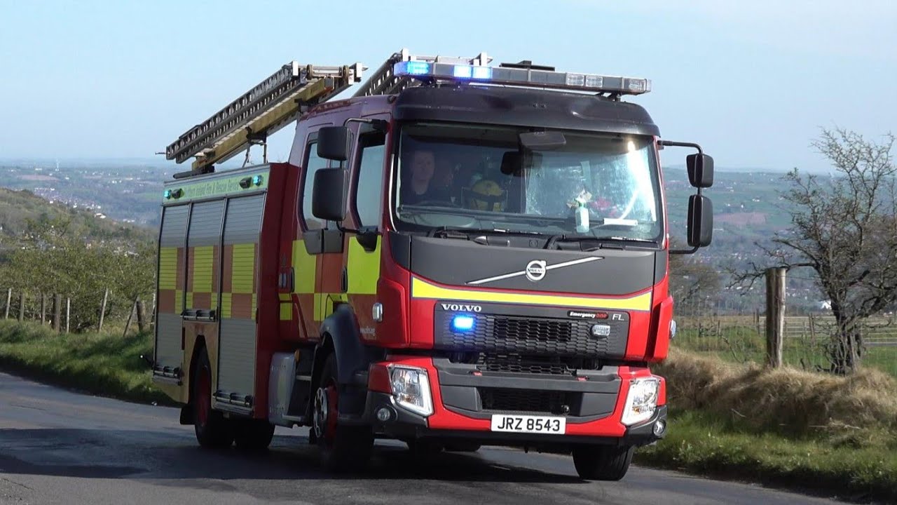 Multiple fire engines rush to a collision in the Belfast Hills ⛰️ - YouTube