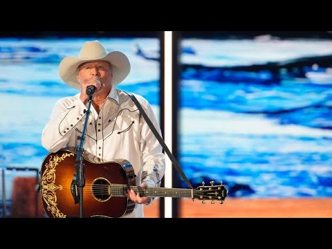 Alan Jackson's Epic Opry 100 Performance! - YouTube