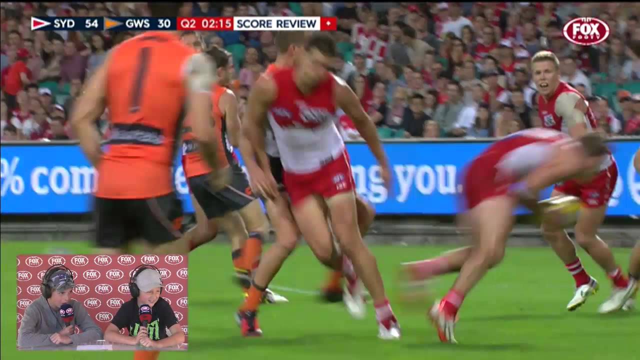 #FFCommentarybox (Declan And Blake) - YouTube